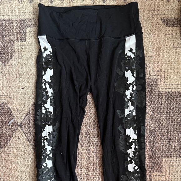 Athleta | Pants & Jumpsuits | Athleta Black Elation Rose Stripe 78 ...